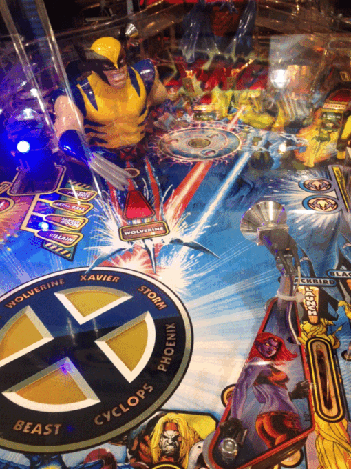 X-Men Wolverine Limited Edition Pinball Machine by Stern - Pinball ...